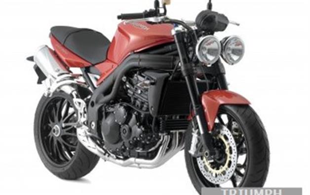 Triumph Speed Triple - 2008 - technické parametry, názory motorkářů ...
