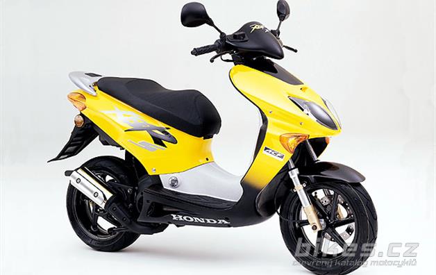 Honda X8R-S - 1999 - technické parametry, názory motorkářů, servisní ...