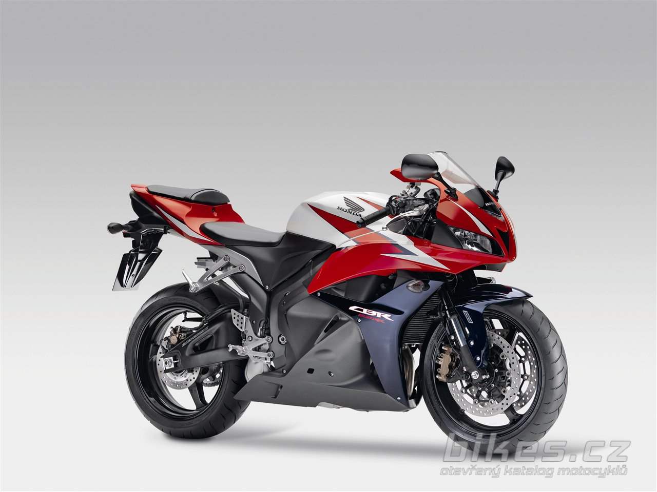 Honda CBR 600 RR - 2008 - technické parametry, názory motorkářů ...