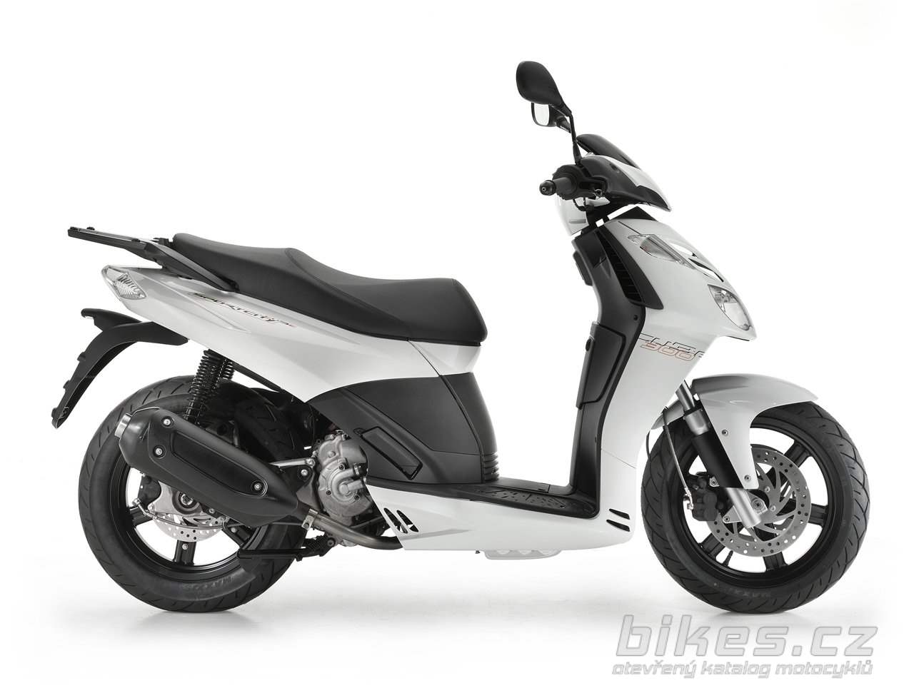 Aprilia Sportcity Cube 300 - 2013 - technické parametry, názory ...