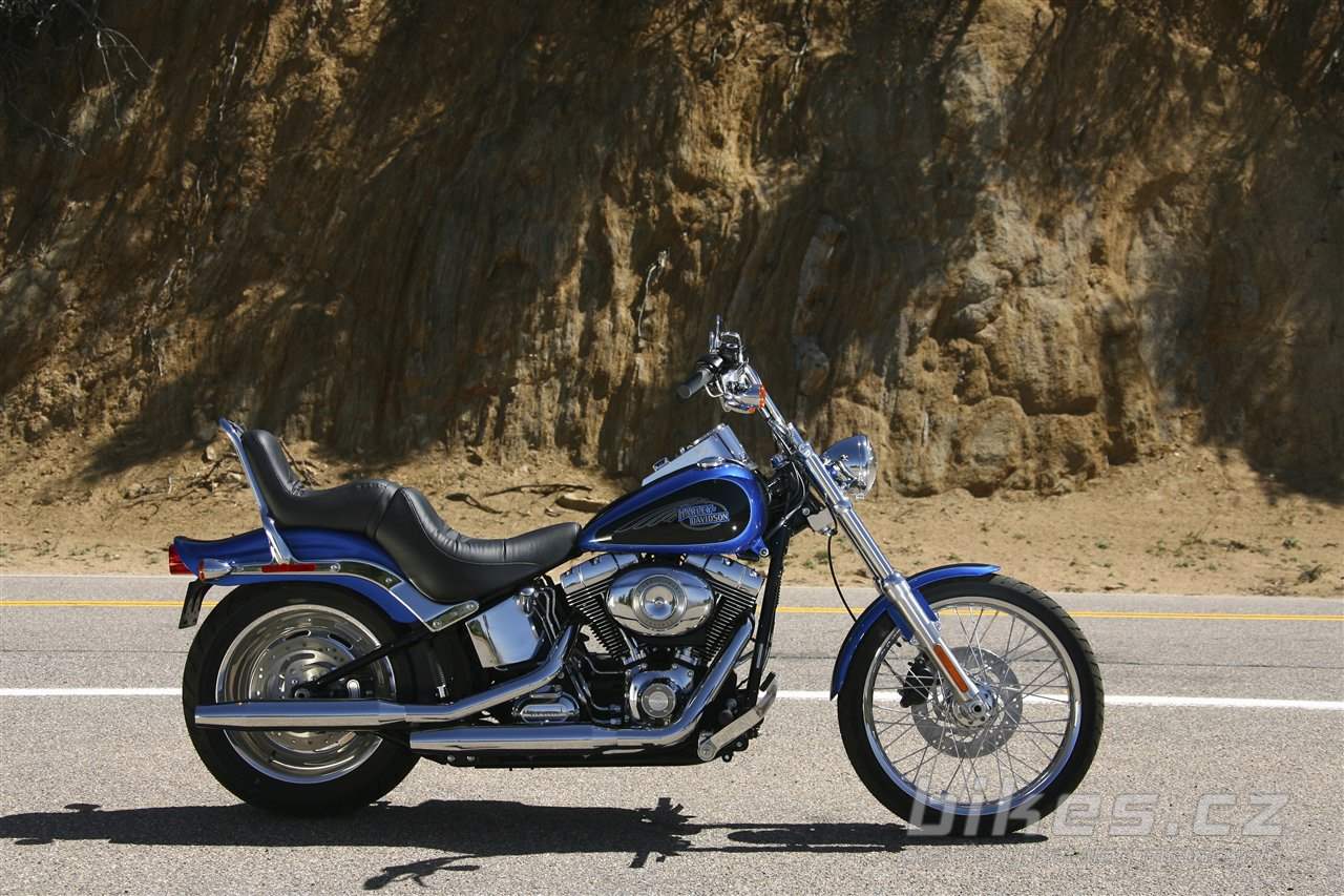 Harley-Davidson FXSTC Softail Custom - 2008 - technické parametry ...