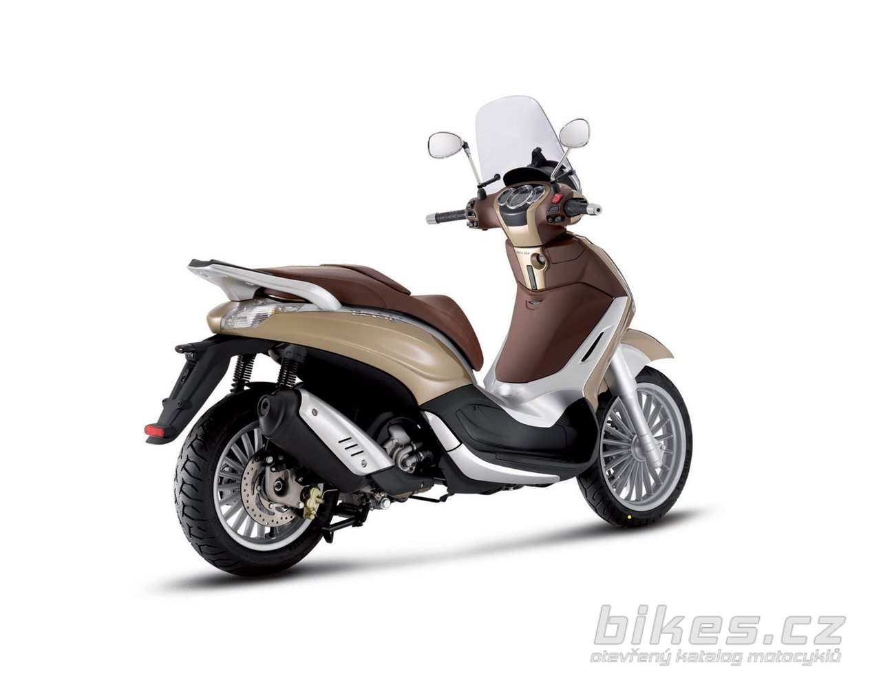 Piaggio BV Tourer 500 - 2011 - technické parametry, názory motorkářů ...