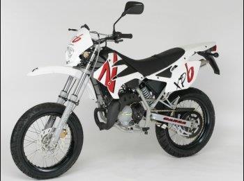 Peugeot XP6 Supermoto 50 - 2008 - technické parametry, názory motorkářů ...