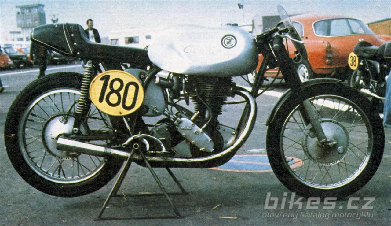 ČZ 350 Walter - 1954 - technické parametry, názory motorkářů, servisní ...